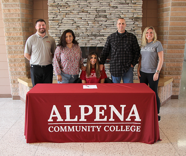 Franklin signs with ACC | News, Sports, Jobs - The Alpena News